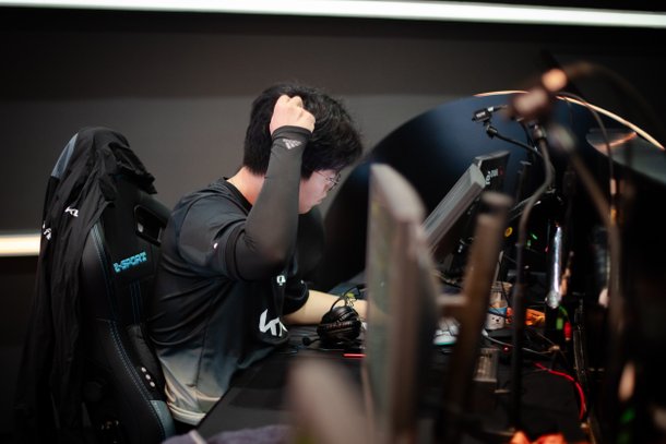 [PGS 4] GNL-DK, GF 먹구름…불안한 점수로 그룹 스테이지 마무리 : 네이트 스포츠