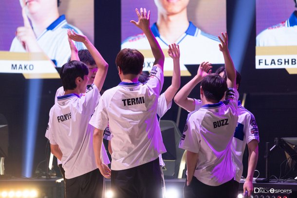 [챔피언스 서울] DRX, 中 TE 압살…패자 2라운드 진출 : 네이트 스포츠