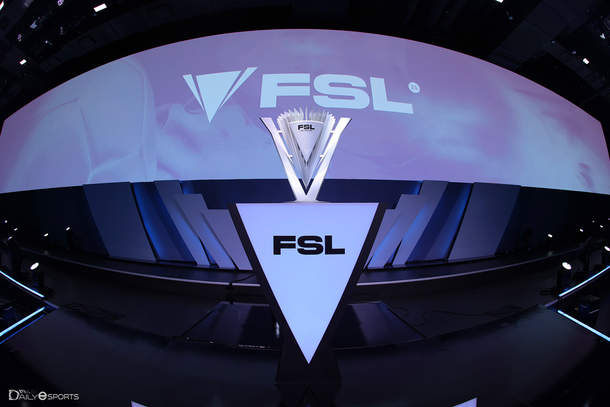 [포토] FSL 최초의 주인공은? : 네이트 스포츠