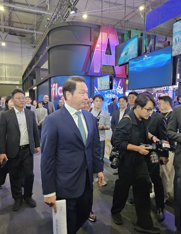 [MWC 2023] 최태원 SK 회장 "반도체 사이클 짧아져 곧 좋아질 것" : 네이트 뉴스