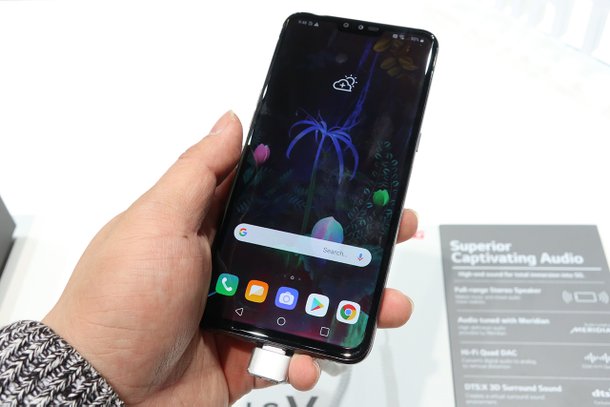 [MWC19] 5G 시대를 즐기는 법 제안한 스마트폰 'LG V50 씽큐' 미리보기 : 네이트 뉴스