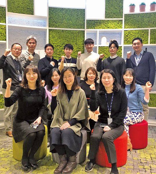 [DBR/Case Study]'디지털 앤 더 씨티'…위기를 기회로 바꾸다 : 네이트 뉴스