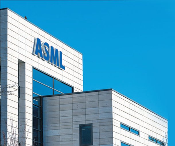 총리 만난 ASML CEO "성장할 수 없다면 네덜란드 떠날 것" : 네이트 뉴스
