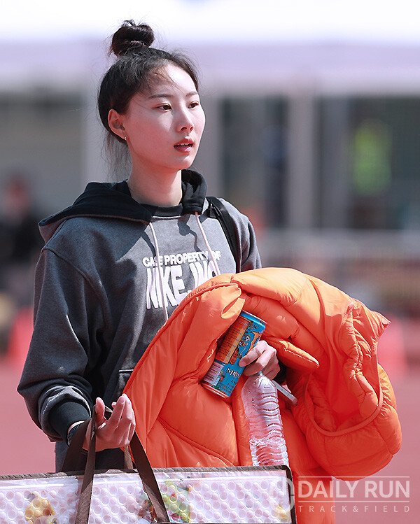 '미녀새' 장선영, 2023 첫 대회 여자 높이뛰기 우승!…'1m70' 대회 타이기록 [익산 실업육상] : 네이트 스포츠