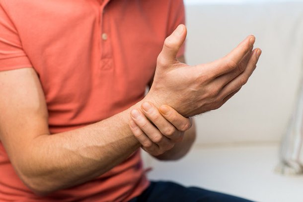 Understanding and Treating Hand Tremors: Causes and Solutions - News ...