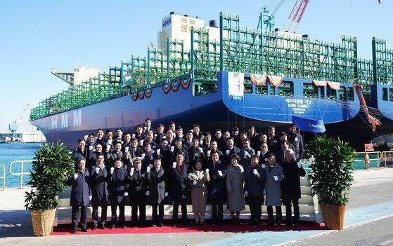 [임효진의 철두철미] HMM 1만3000TEU급 신입 선박, 1만3000TEU가 뭐길래? : 네이트 뉴스