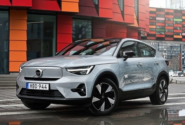 주행거리 407km, '볼보 고성능 쿠페형 SUV 'C40 리차지' 출시···6865만원 : 네이트 뉴스