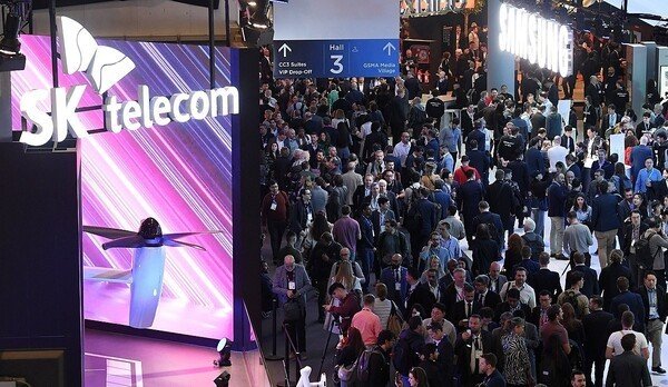 [MWC '25] 삼성·SK하이닉스, 차세대 AI 메모리 공개 : 네이트 뉴스