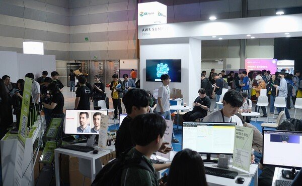 AWS 서밋 달군 GS네오텍…산업 특화 AI 선봬 : 네이트 뉴스