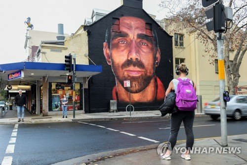 AUSTRALIA RACISM ADAM GOODES MURAL : 네이트 뉴스