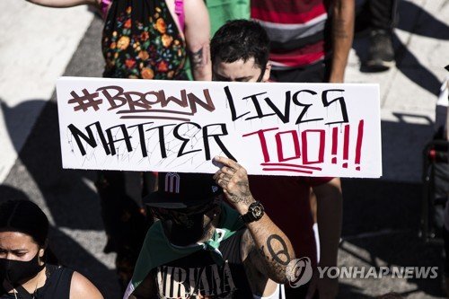 USA PROTEST BLACK AND BROWN UNITY MARCH : 네이트 뉴스