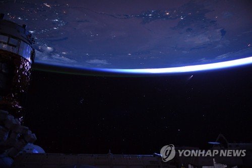 SPACE ISS COMET NEOWISE : 네이트 뉴스
