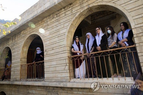 IRAQ PHOTO SET KURDISTAN RELIGION YAZIDI SPIRITUAL LEADER : 네이트 뉴스