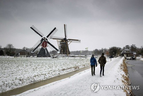 NETHERLANDS WEATHER SNOW STORM DARCY : 네이트 뉴스