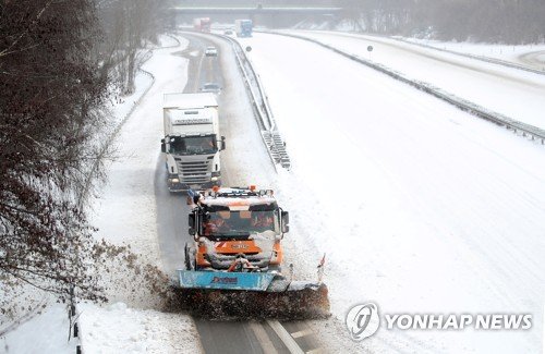 GERMANY WEATHER SNOW STORM : 네이트 뉴스