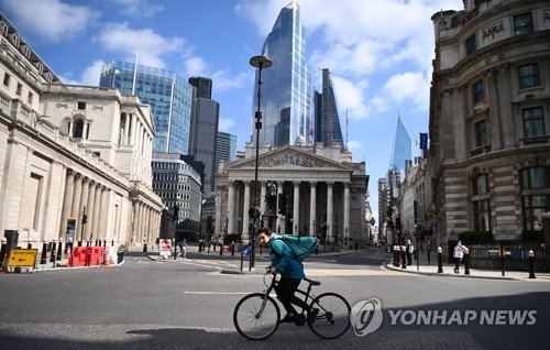 BRITAIN CORONAVIRUS ONE YEAR LOCKDOWN : 네이트 뉴스