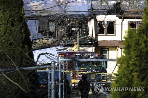 USA NEW YORK SPRING VALLEY FIRE : 네이트 뉴스