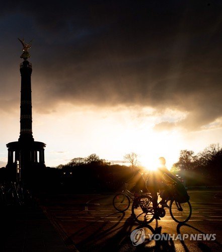 GERMANY CURFEW CORONAVIRUS COVID-19 : 네이트 뉴스