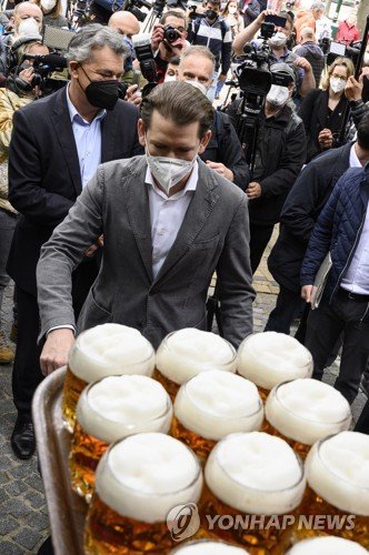 AUSTRIA PANDEMIC CORONAVIRUS COVID19 : 네이트 뉴스