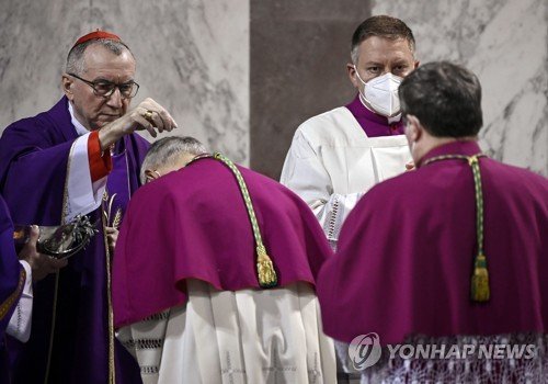 ITALY VATICAN BELIEF ASH WEDNESDAY : 네이트 뉴스