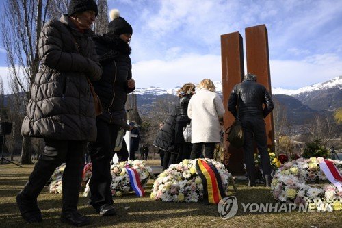 SWITZERLAND SIERRE BUS CRASH COMMEMORATION : 네이트 뉴스