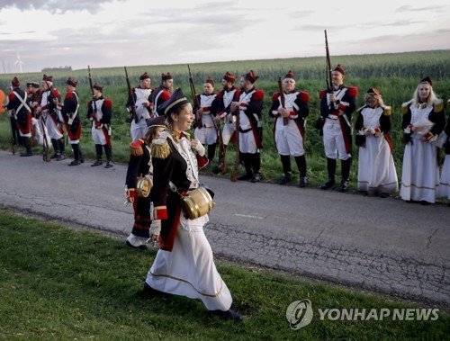 BELGIUM SAINTE ROLANDE PROCESSION : 네이트 뉴스