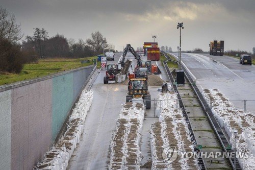 NETHERLANDS TRANSPORT A7 MOTORWAY : 네이트 뉴스