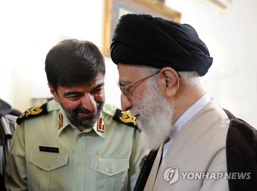 IRAN PROTESTS GOVERNMENT POLICE : 네이트 뉴스