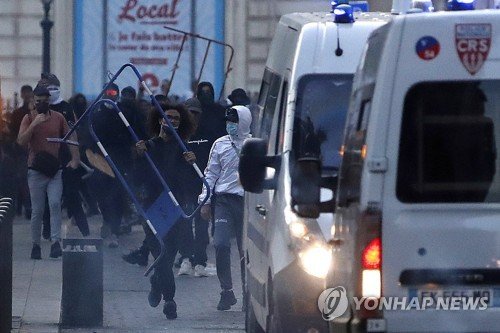 FRANCE RIOTS NANTERRE : 네이트 뉴스