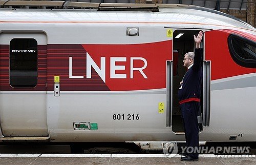 epaselect BRITAIN RAIL TRAIN DRIVERS STRIKE LNER : 네이트 뉴스
