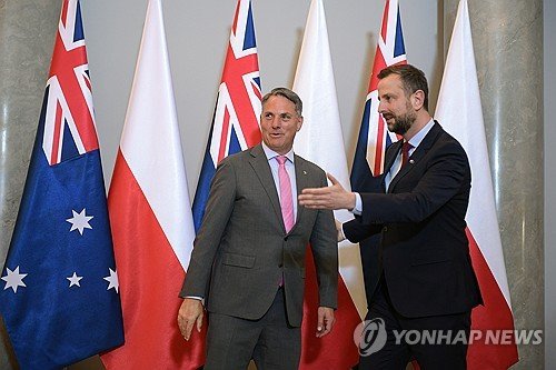 POLAND AUSTRALIA DEFENCE DIPLOMACY : 네이트 뉴스