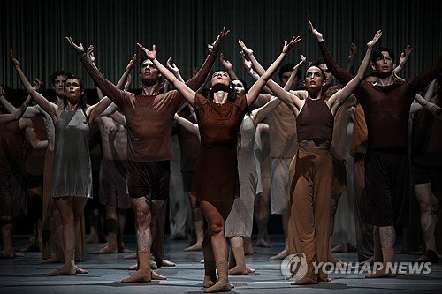 AUSTRALIA ENTERTAINMENT BALLET : 네이트 뉴스