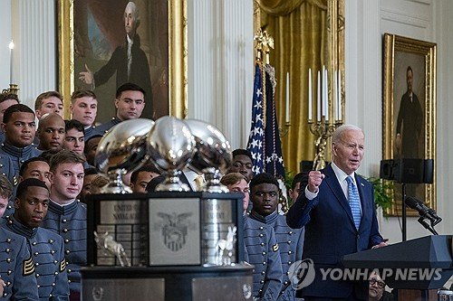 USA BIDEN TROPHY : 네이트 뉴스