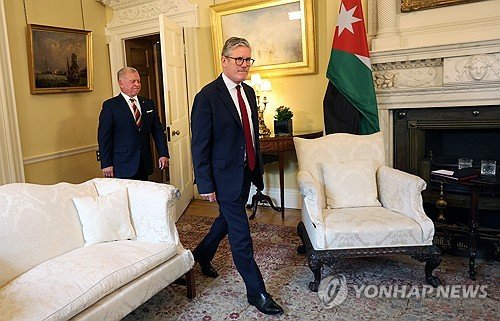 BRITAIN JORDAN DIPLOMACY : 네이트 뉴스