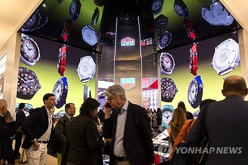 SWITZERLAND WATCHES WONDERS FAIR : 네이트 뉴스
