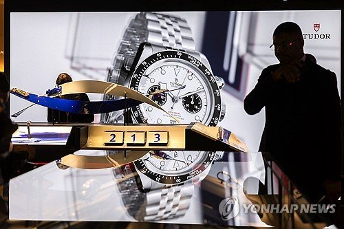 SWITZERLAND WATCHES WONDERS FAIR : 네이트 뉴스