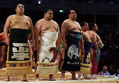 BRITAIN SUMO WRESTLING : 네이트 뉴스