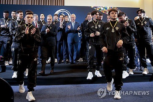 PORTUGAL SOCCER : 네이트 뉴스