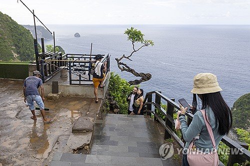 INDONESIA BALI GLASS ELEVATOR : 네이트 뉴스