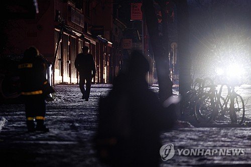 GERMANY BERLIN POWER OUTAGE : 네이트 뉴스