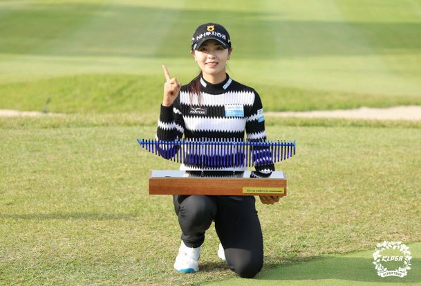 이가영, 세계랭킹 84위로 12계단 상승…톱100 중 KLPGA 소속 16명 : 네이트 스포츠