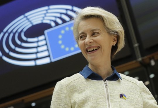 EU, 미국 IRA 겨냥한 '336조 원 규모' 그린딜 발표 : 네이트 뉴스