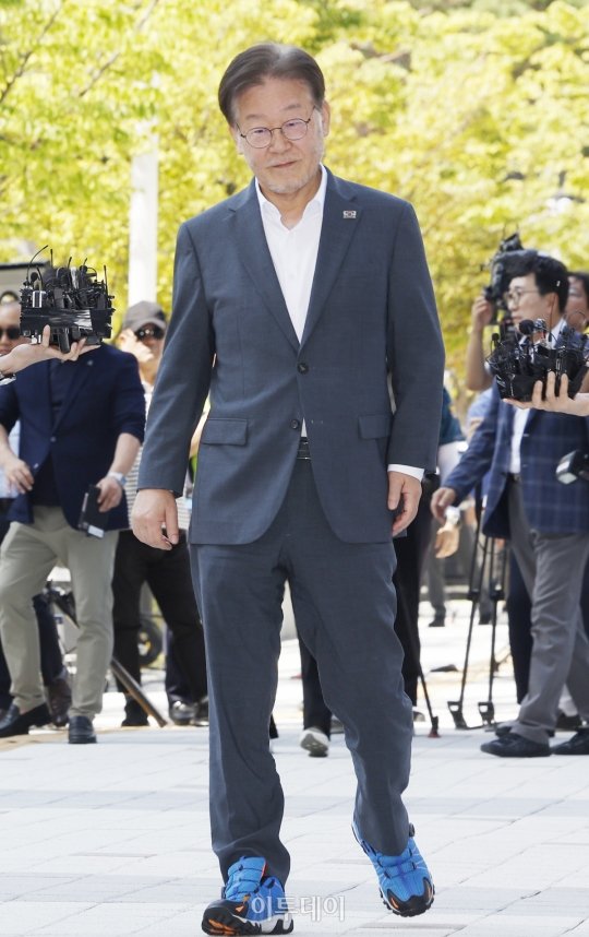 [포토] 대북송금 의혹 이재명 대표 검찰 2차 출석 네이트 뉴스