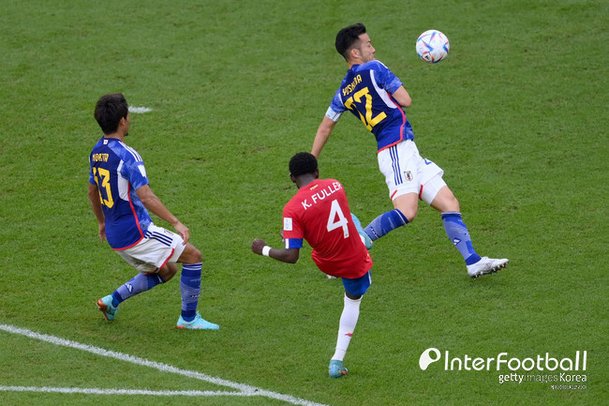 [WC 리뷰] '스스로 무너졌다' 일본, 코스타리카에 0-1 패…16강행 적신호 : 네이트 스포츠