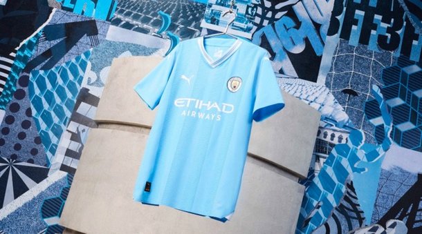 [오피셜] 맨시티 23-24시즌 홈 유니폼 공개…에티하드 스타디움에서 영감 : 네이트 스포츠