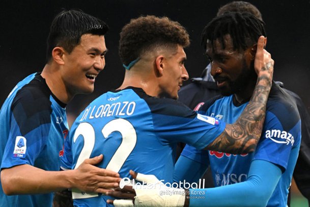 'EPL 7시즌 연속 10골 이상' FW도 꽁꽁…김민재, EPL에서 통할 증거 보여줬다 : 네이트 스포츠