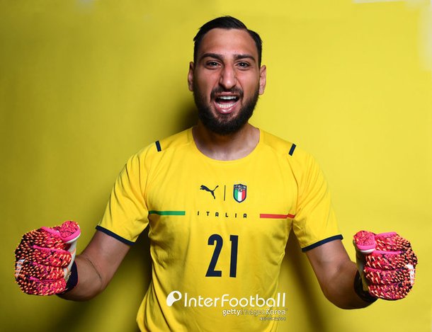 '이강인과 뛰겠네'…유로 MVP 출신 GK, PSG 안 떠난다 : 네이트 스포츠