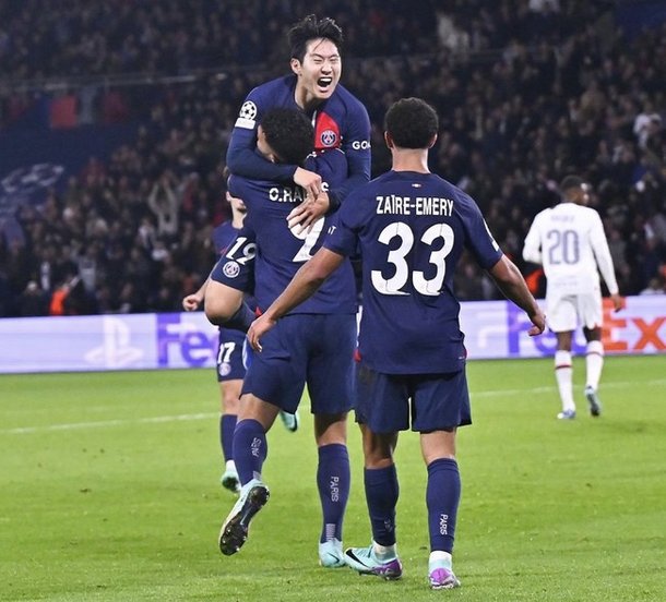 "파리의 마법 같은 하룻밤!" 이강인, SNS 통해 PSG+UCL 데뷔골 자축…교체로 나와 평점 3위 : 네이트 스포츠