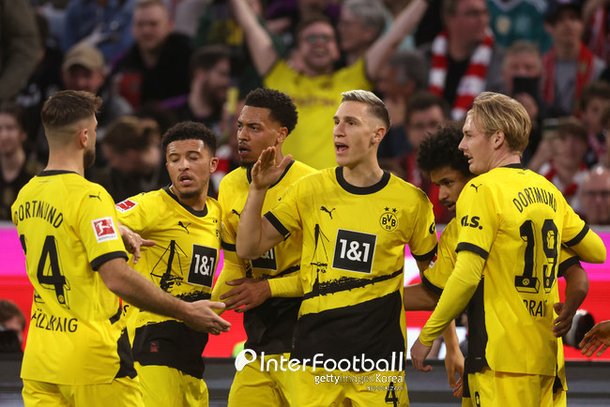 김민재 4G 벤치 내리더니…투헬, 결국 경질 요구 여론까지 나왔다 "지금 당장 떠나야 해!" : 네이트 스포츠