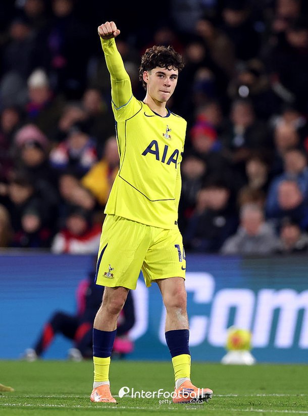 "너무 오래 걸렸네요"…'프로 데뷔골'이 결승골! 19세 토트넘 MF, "정말 놀라운 느낌" 감격 : 네이트 스포츠
